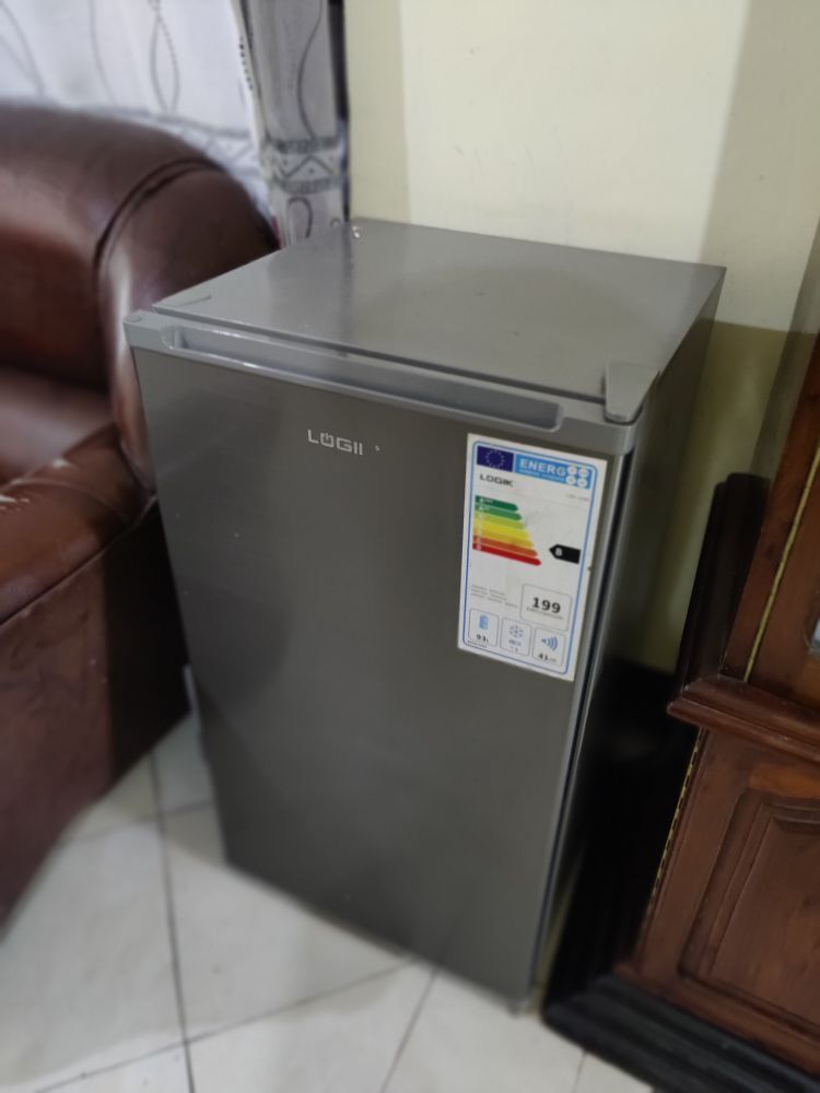 LOGIC FRIDGE Lt93 | Kupatana