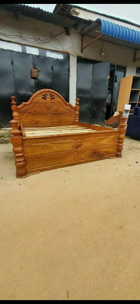 KITANDA KIZURI SANA CHA MBAO | Kupatana