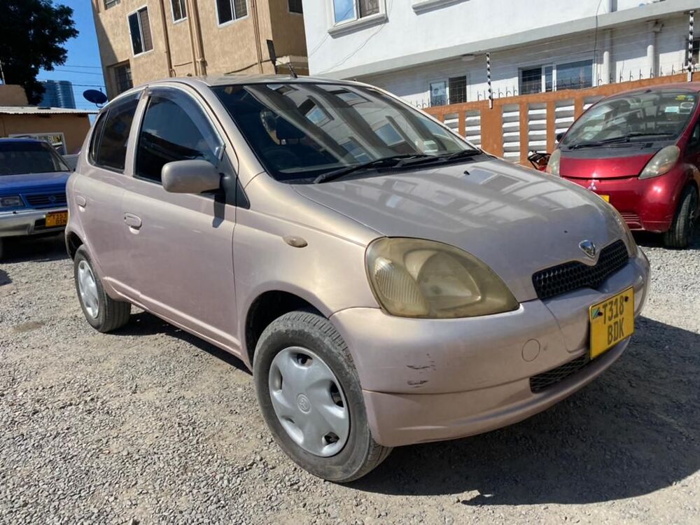 vitz old model | Kupatana