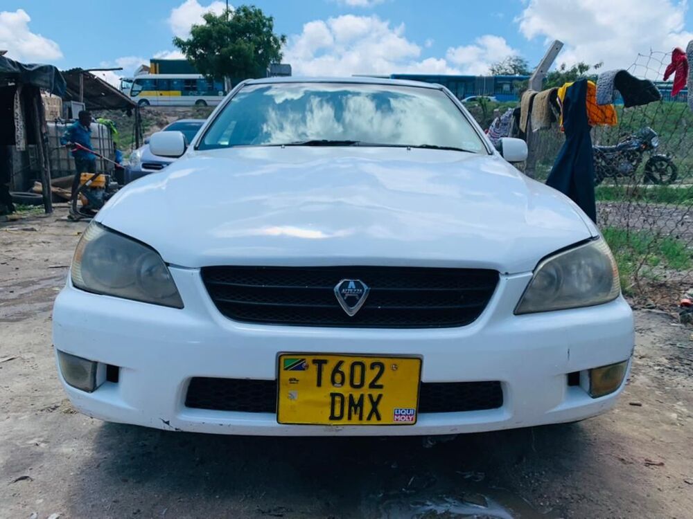 Toyota altezza | Kupatana