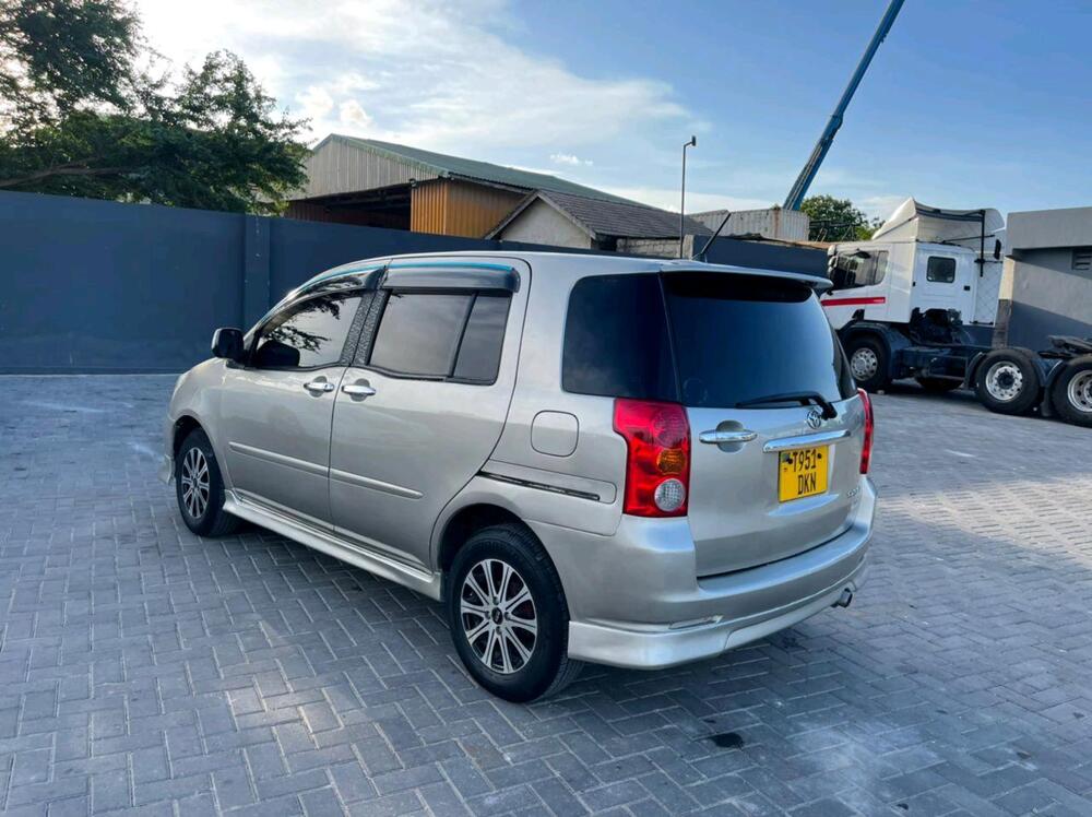 Toyota Raum | Kupatana