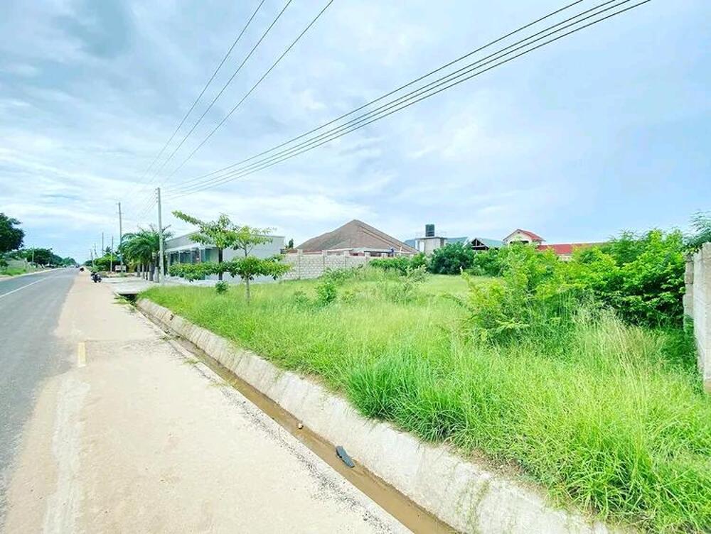Plot for sale | Kupatana