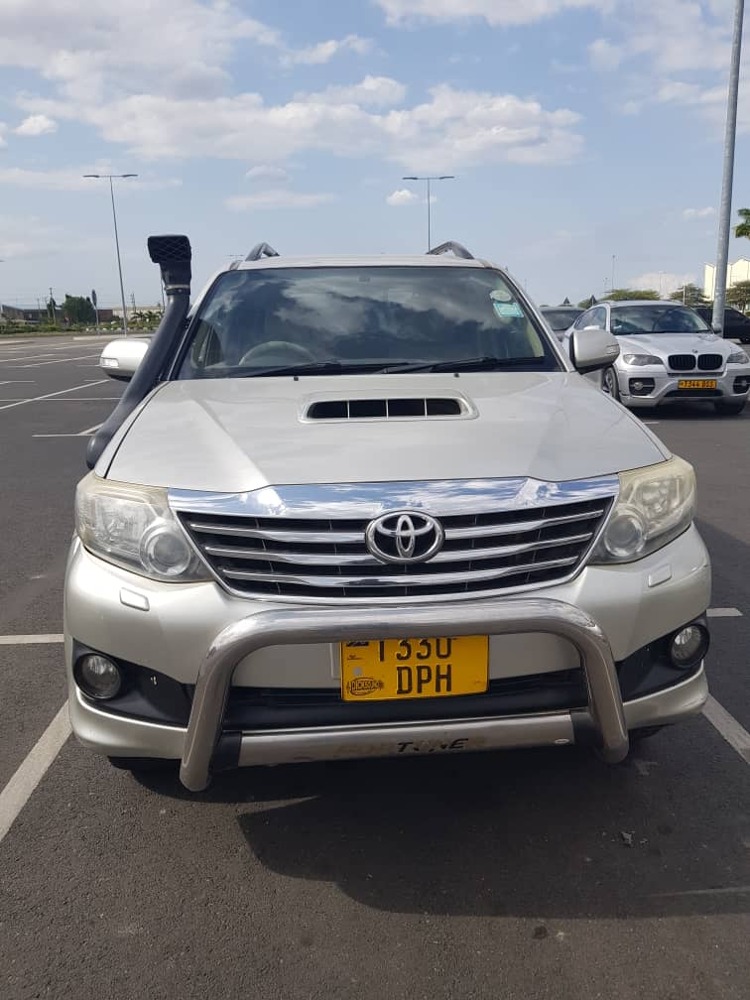 Fortuner 2013 model | Kupatana