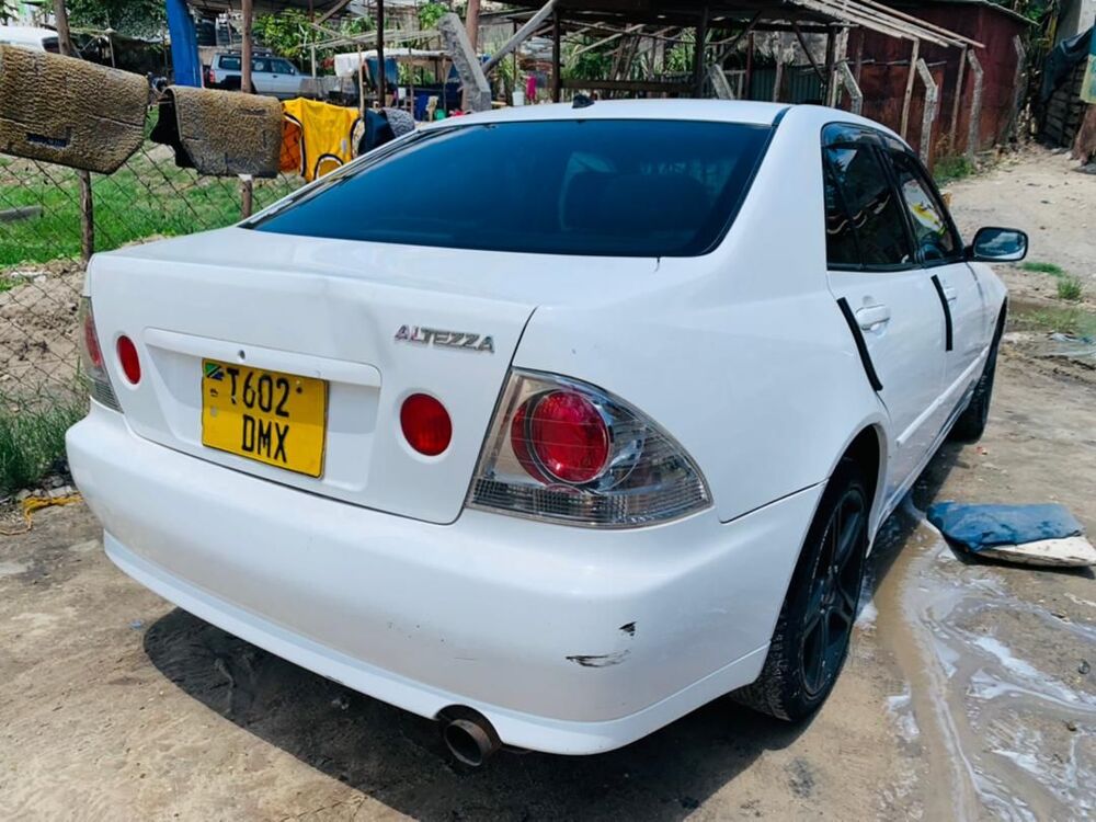 Toyota altezza | Kupatana