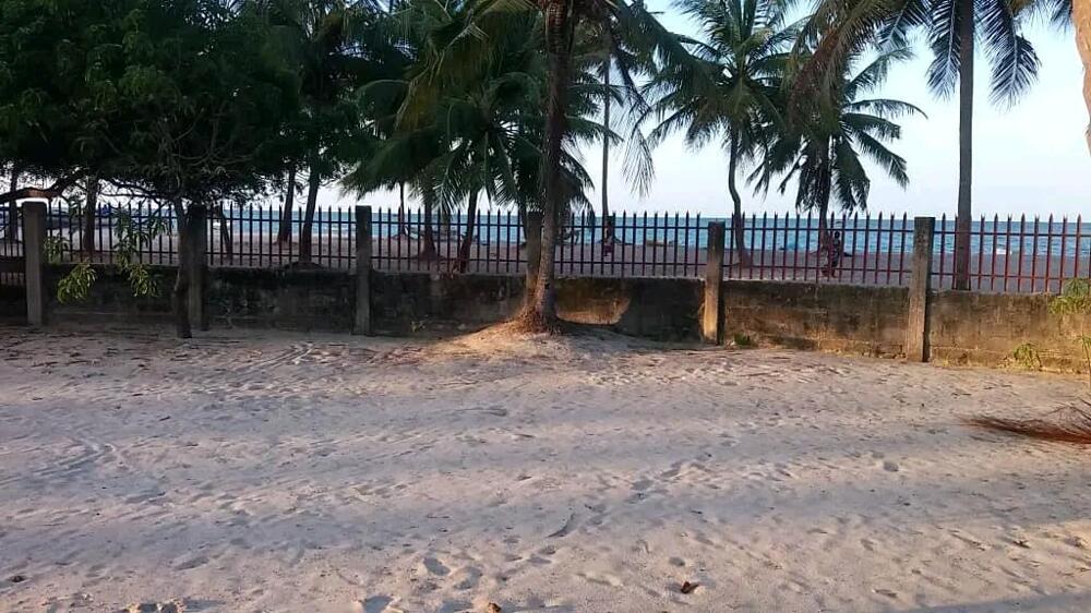 Plot for sale at Ununio beach | Kupatana