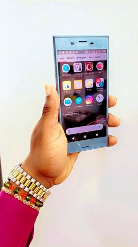 Sony XZS simu nzuri sana | Kupatana