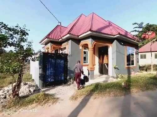 Nyumba inauzwa mbande tambani | Kupatana