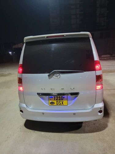 Noah new shape new model voxy | Kupatana