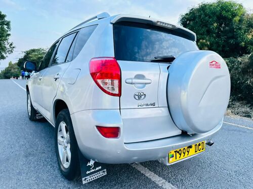 Toyota rava 4 ipo mwanza | Kupatana