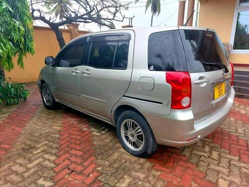 TOYOTA RAUM | Kupatana