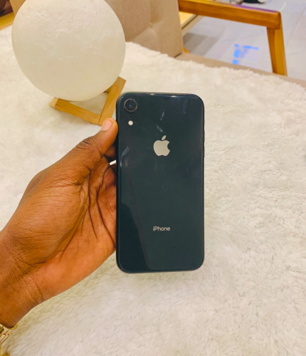 IPhone XR 256gb storage | Kupatana