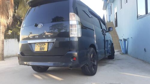 Noah new shape voxy | Kupatana