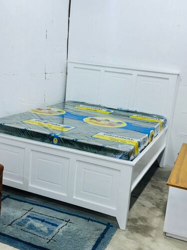 KITANDA KIZURI SANA MBAO 5X6 | Kupatana