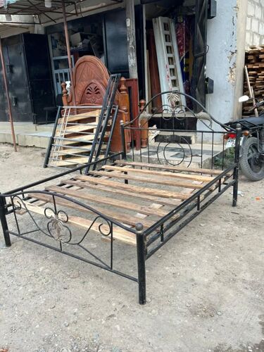 KITANDA KIZURI CHA CHUMA 5X6 | Kupatana