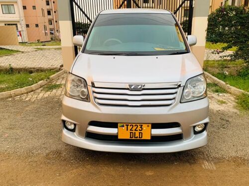 Toyota Noah New shape | Kupatana