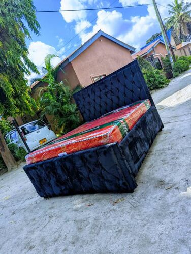 Complete kitanda na godoro | Kupatana