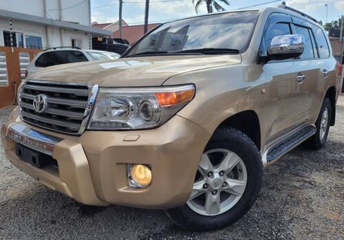 Toyota Land Cruiser VX V8 | Kupatana