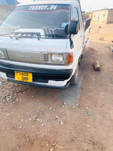 TOWN HIACE | Kupatana