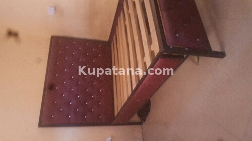 Kitanda Cha Chuma Cha Sofa Bei 190,000 | Kupatana