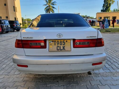 2000 Toyota Premio CLK | Kupatana
