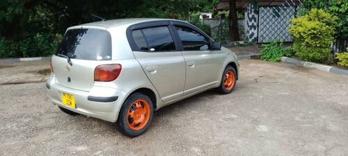 Vitz old model | Kupatana