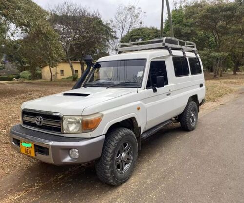 Toyota Land Cruiser Hardtop | Kupatana