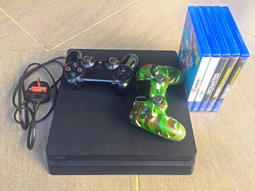 Ps4 Slim 1TB with 2pads 5games | Kupatana