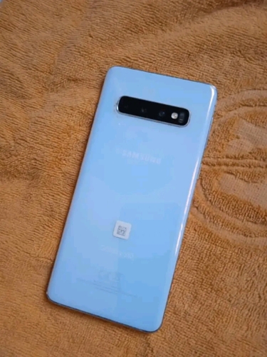 Samsung S10. 128gig Ram 8 | Kupatana