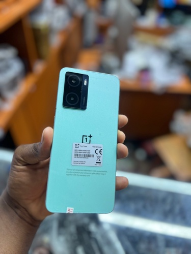 OnePlus N20 SE | Kupatana