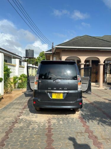 Noah new shape new model voxy | Kupatana