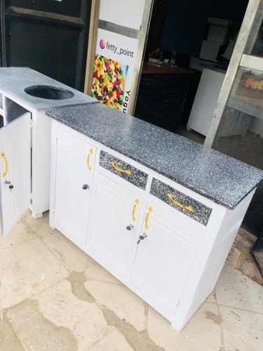 Meza Ya Jikoni Mlango 3 | Kupatana