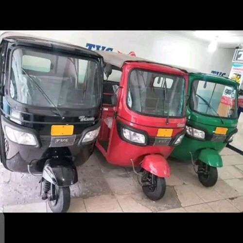 TVS BAJAJI NAUZA NEW SAFI | Kupatana