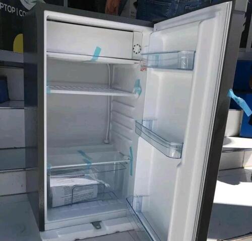 BOSS REFRIGERATOR BS 90 | Kupatana