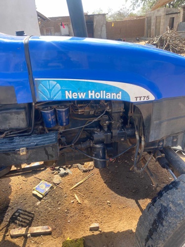 Tractor/trekta Newholland Tt75 | Kupatana