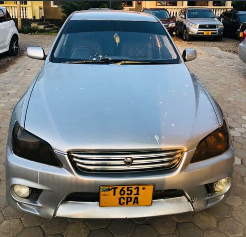 Toyota Altezza Inauzwa 5mil | Kupatana