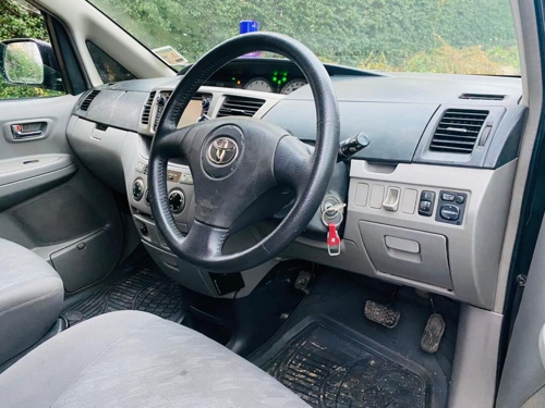Toyota Noah New Shape DHM | Kupatana
