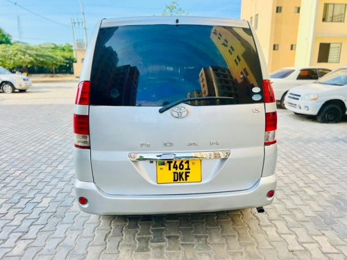 Toyota Noah New Shape DKF | Kupatana